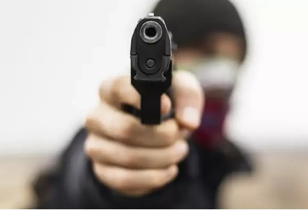 Man Shot in La Paz | Ours Abroad News